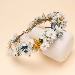 Wild Daisy Dried Flower Crown: Handmade Boho Bride Headpiece - Etsy