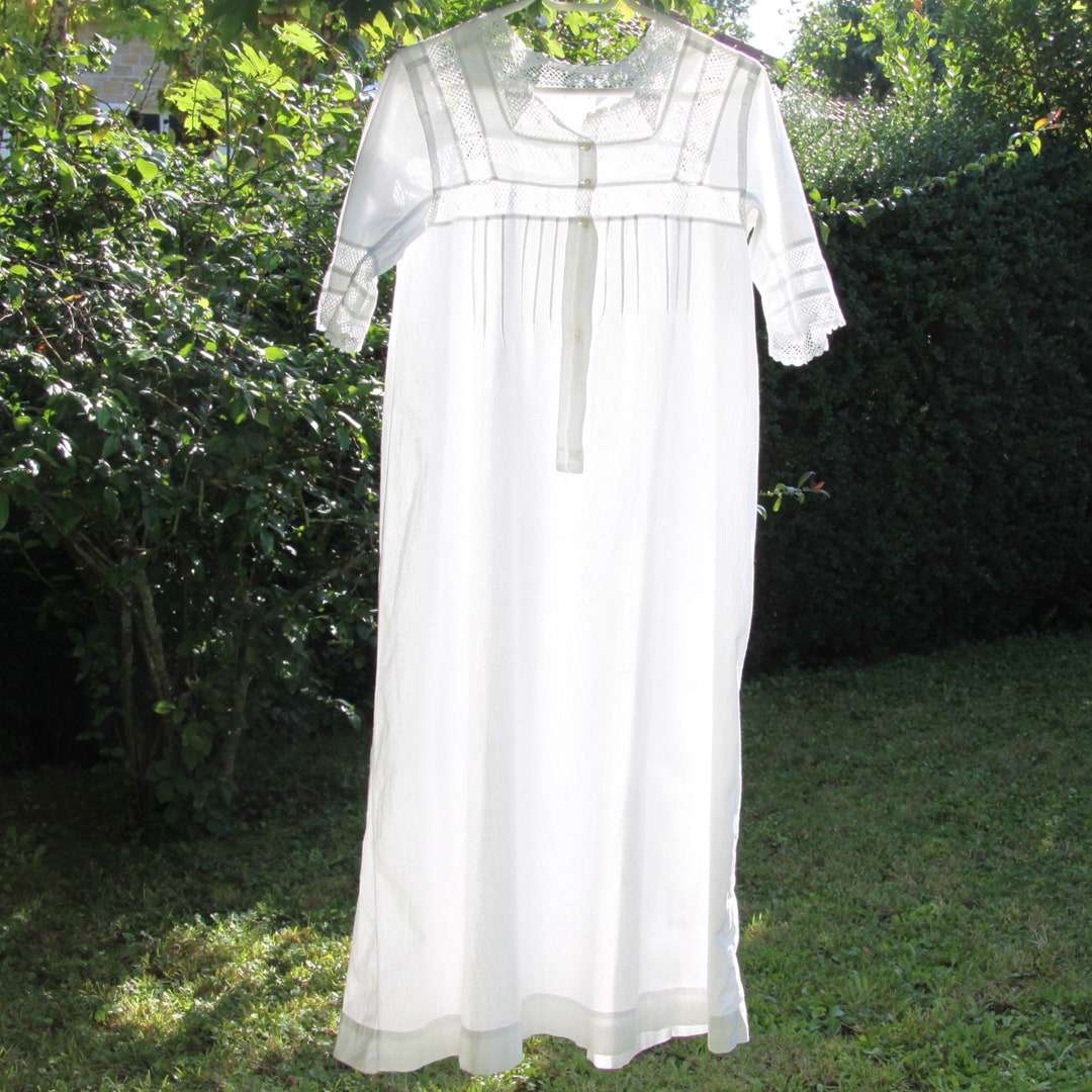 Old Nightgown or Embroidered Cotton Nightgown - Etsy