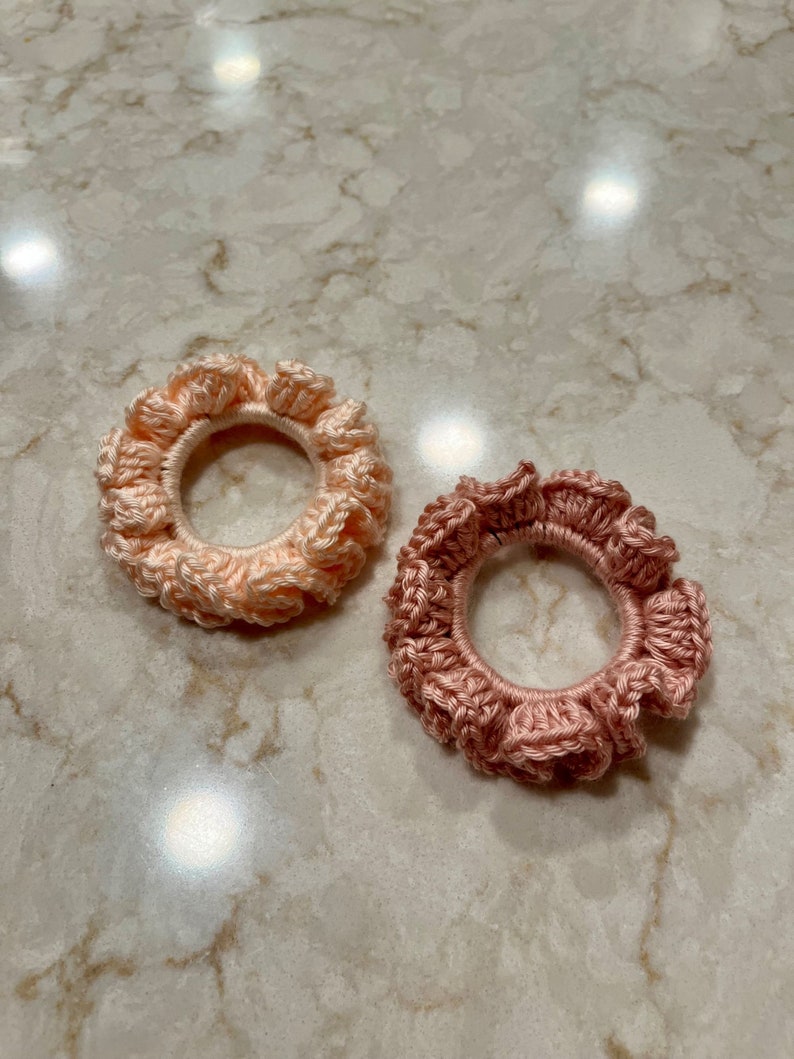 Crochet Ruffle Scrunchie - Etsy