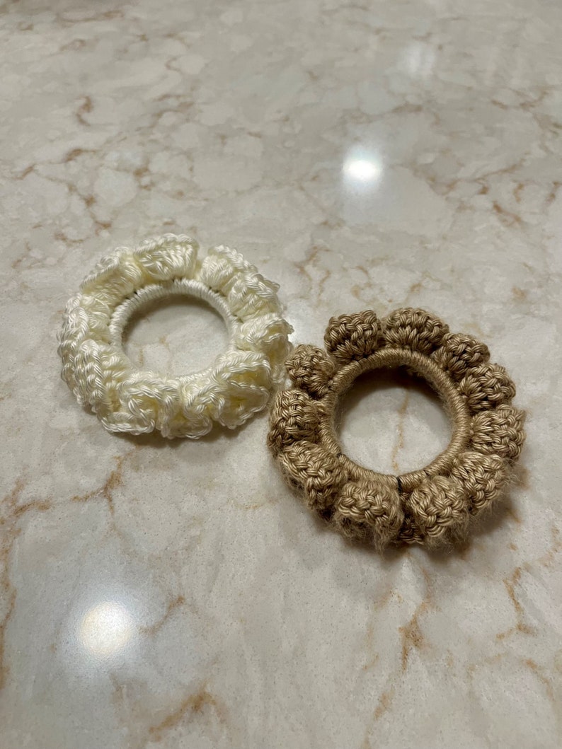 Crochet Ruffle Scrunchie - Etsy