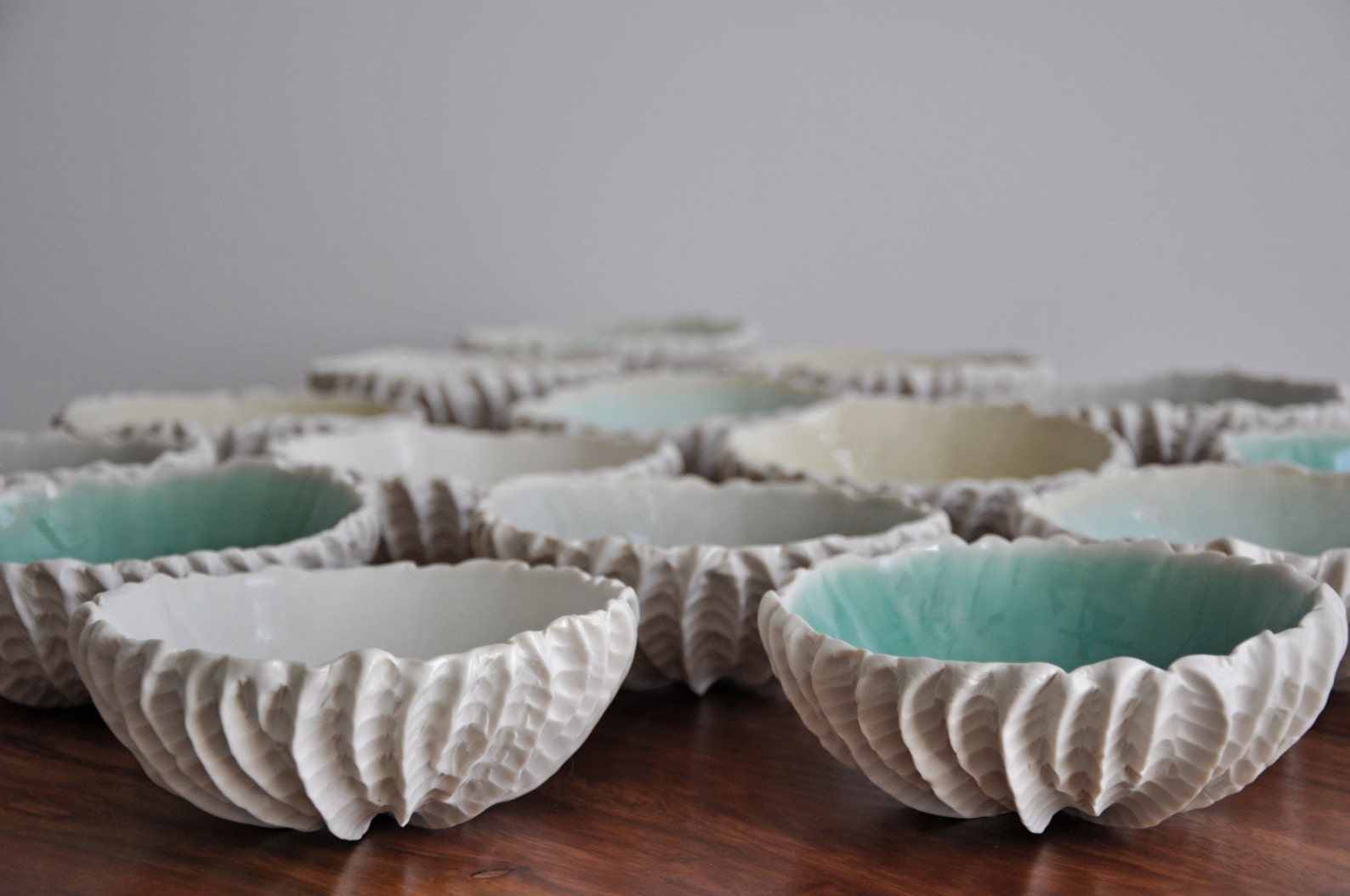 Medium Copper Blue Scallop Bowl Aqua Porcelain Bowl White | Etsy