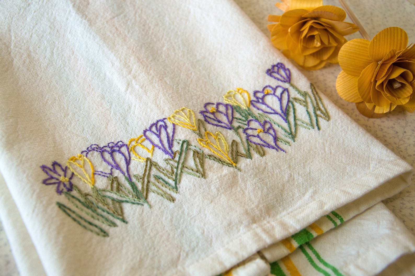 Crocus Flowers Hand Embroidery PDF Pattern Instant Download - Etsy