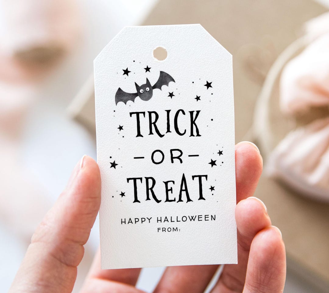 Trick or Treat Tag, Printable Happy Halloween Favor Tags, Spooky Bat ...