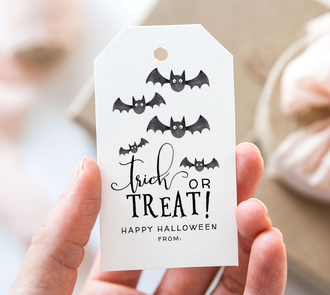 Trick or Treat Tag, Printable Happy Halloween Favor Tags, Spooky Bats ...