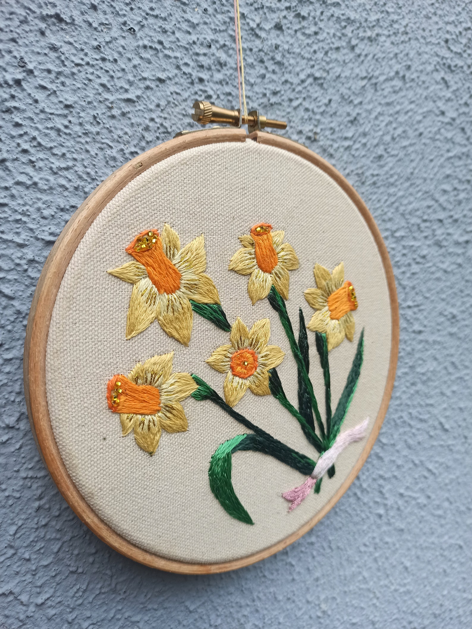 Handmade Embroidery "daffodils" | Flower Embroidery | Hoop Embroidery ...