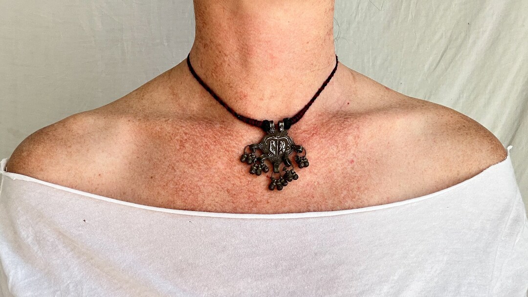 Antique Hindu Goddess Feet Amulet Necklace. Adjustable Length. 1051 - Etsy