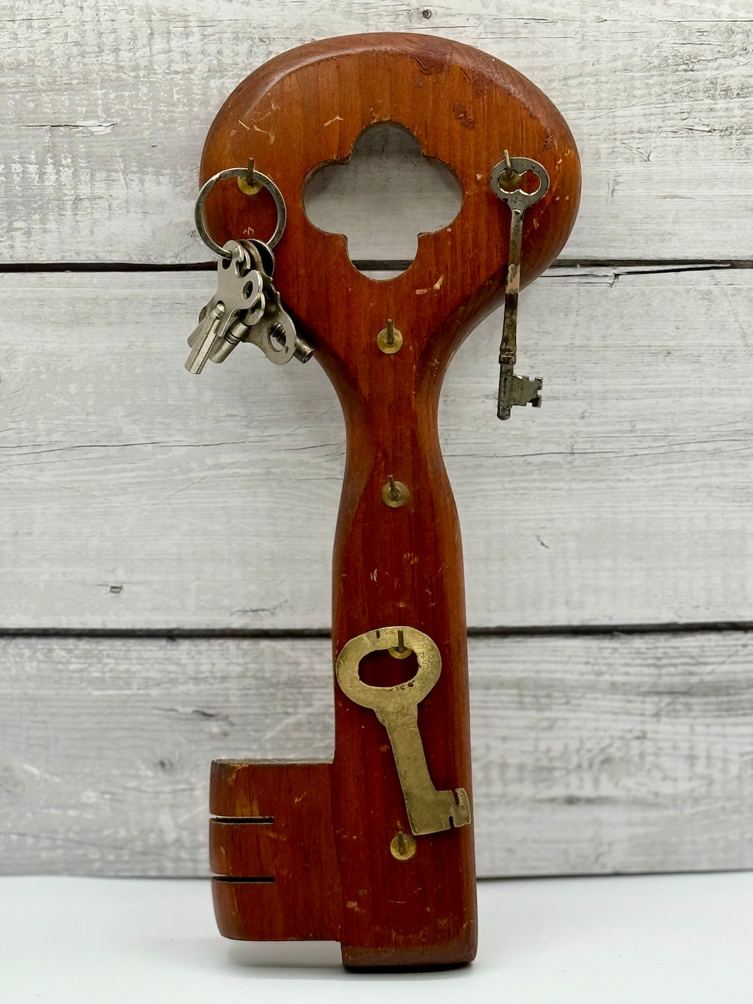 Vintage Rustic Primitive Wooden Skeleton Key Shaped Key Holder With Six ...