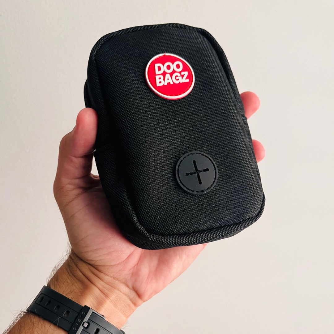 dog-poop-waste-bag-holder-bag-that-holds-your-dog-poop-bag-so-you-don