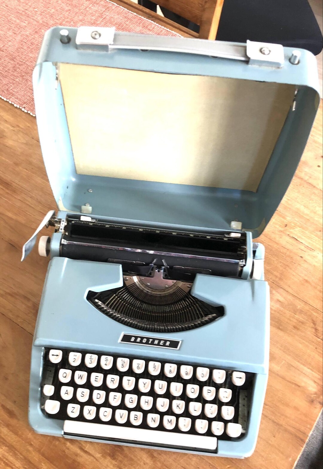 Vintage Typewriter Brother ,great Portable Typewriter,made in Japan ...