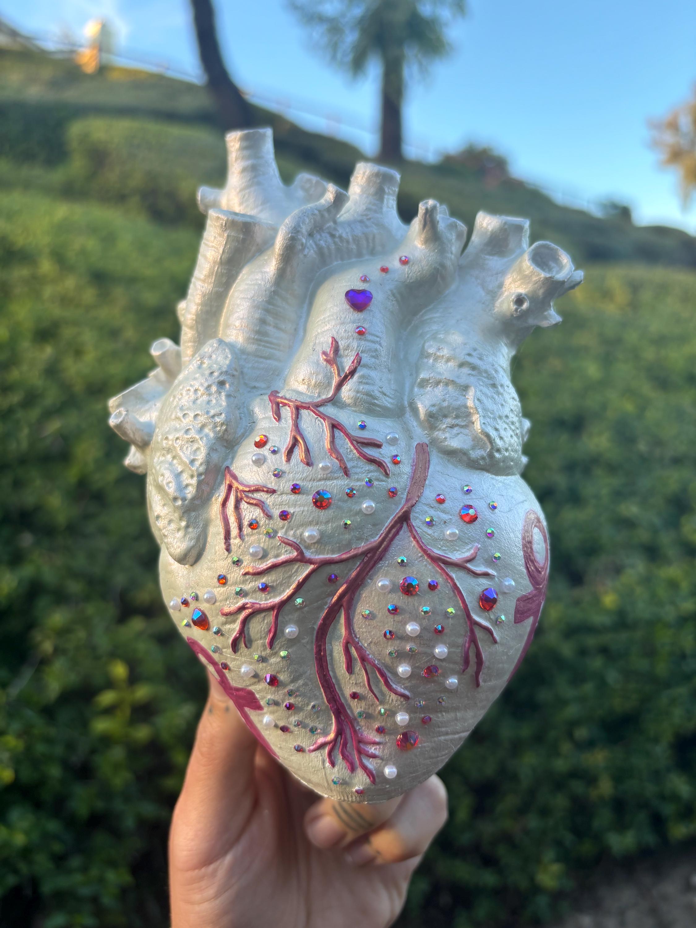 VENUS MYSTIC HEART Anatomical Heart Flower Vase Unique Art Piece ...