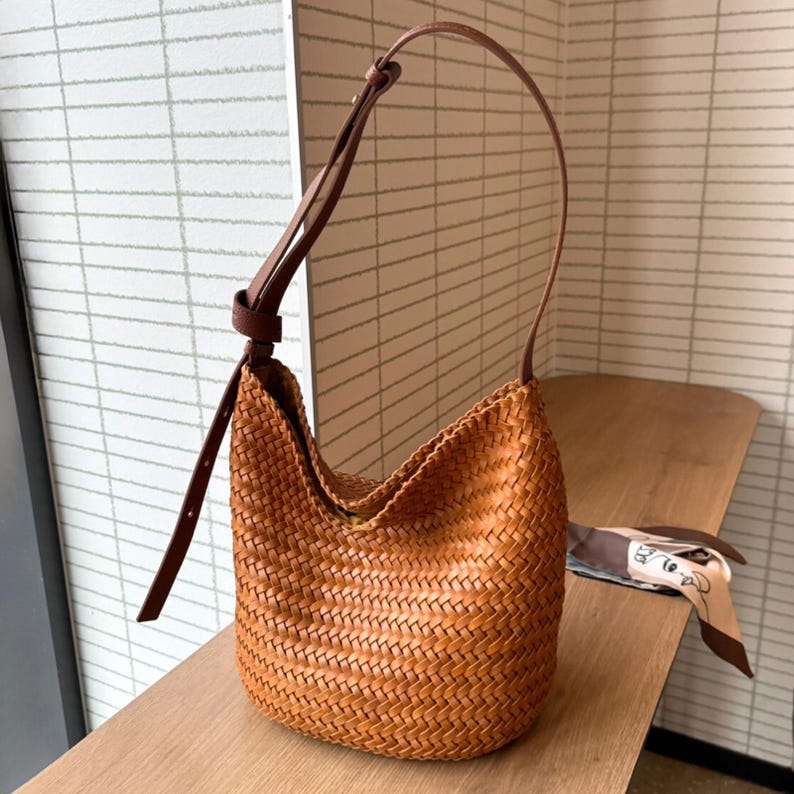 Leather Woven Tote Bags, Woven Shoulder Bag, Women's Weaved Leather Bag ...