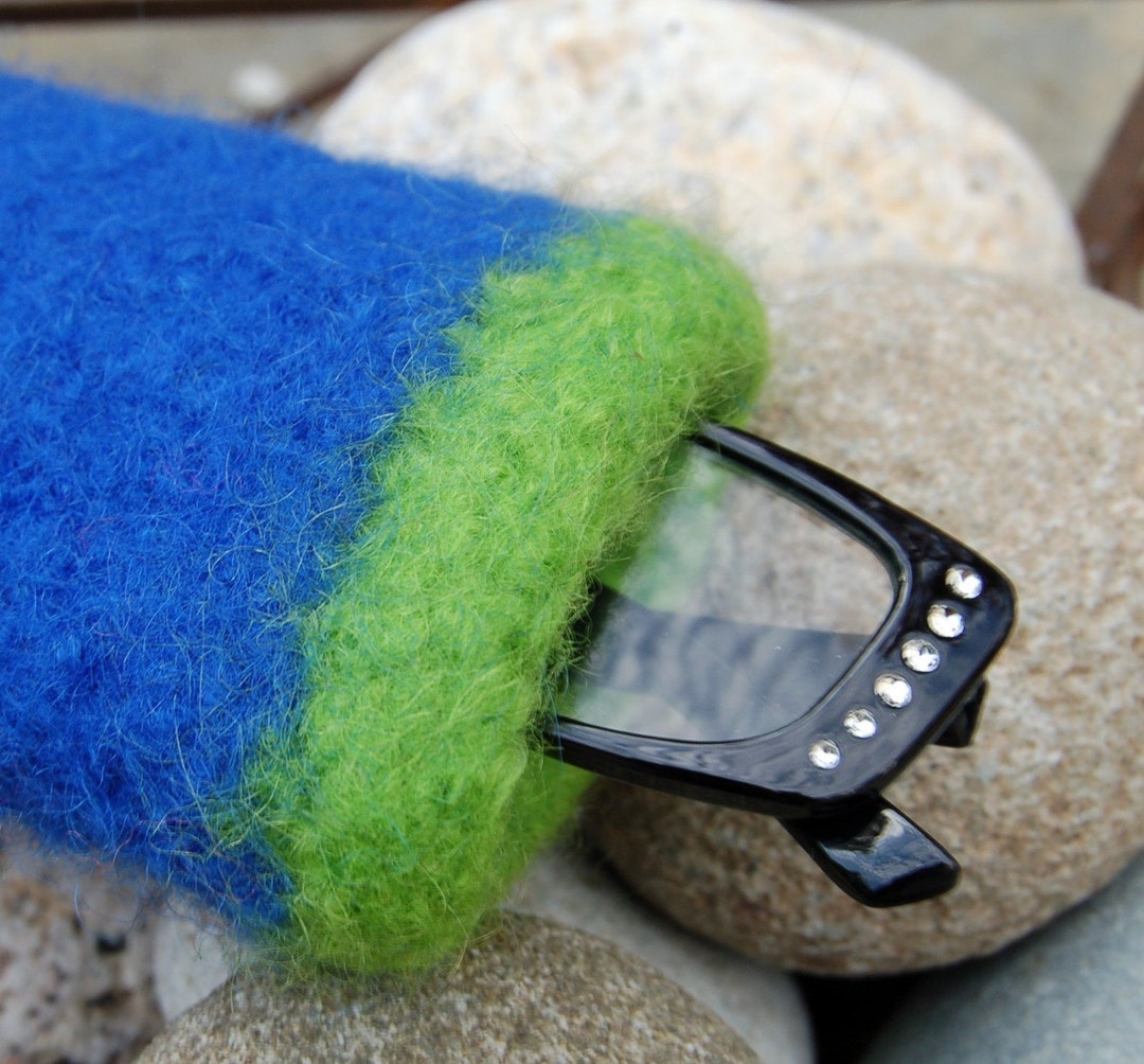 Felted Wool Eyeglass Case Made to Order in Any Color - Etsy