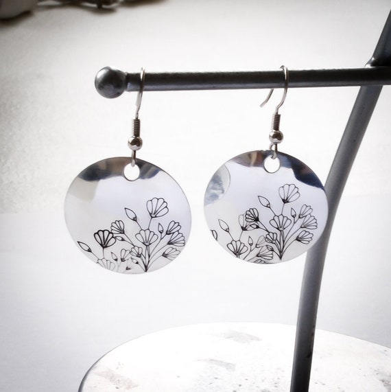 Round Stamped Flower Metal Earrings | Etsy