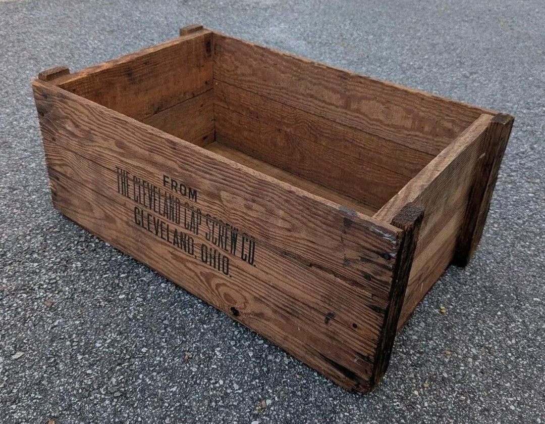 The Cleveland Cap and Screw Wooden Crate - Etsy