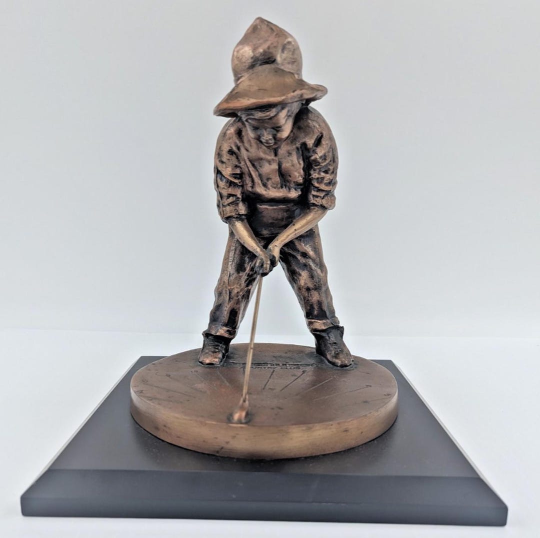 Pinehurst Country Club Golf Putter Boy Sun Dial Metal Wood Base Award ...