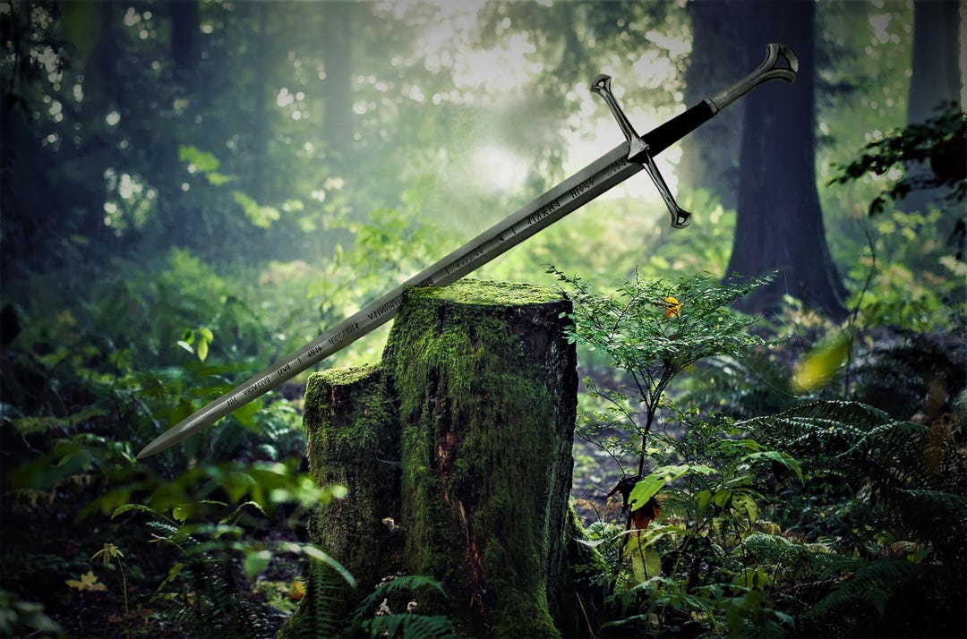 The King Aragorn Sword With Scabbard Master Sword of Replica Epic ...