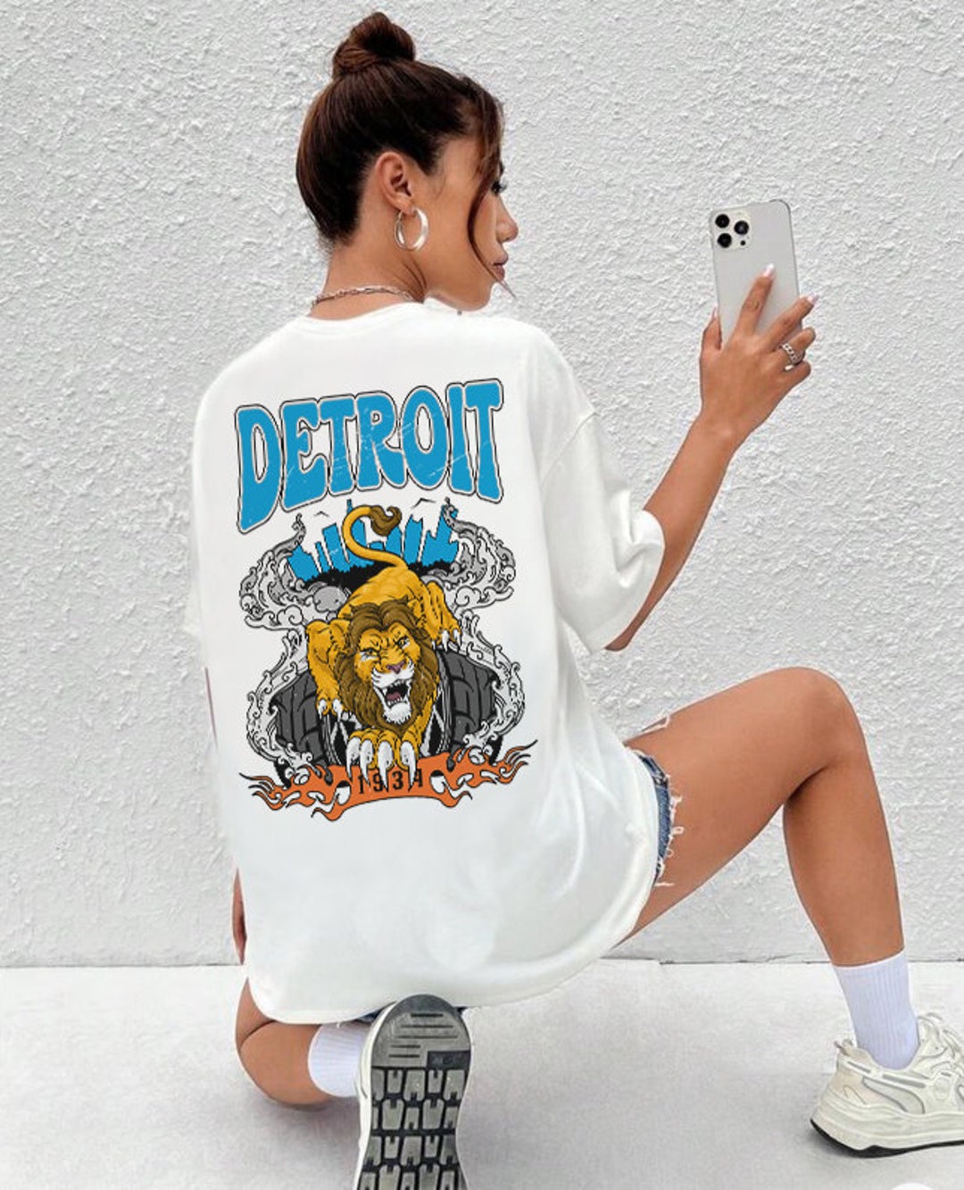 Vintage Detroit Football T-shirt for Detroit Fan Gift Detroit Oversized ...