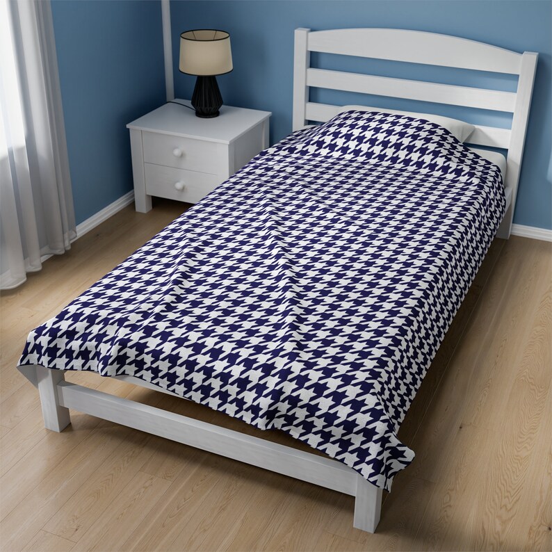 Navy Blue Houndstooth Velveteen Blanket Campfire Chair Throw Giant ...