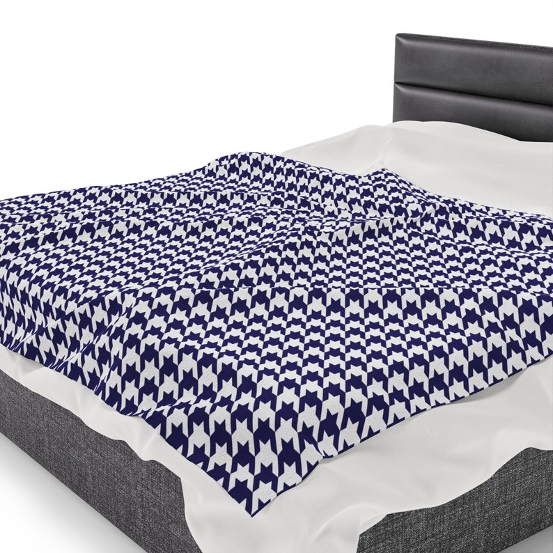 Navy Blue Houndstooth Velveteen Blanket Campfire Chair Throw Giant ...