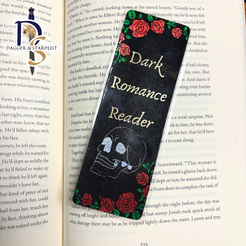 Dark Romance Reader Foiled Bookmark, Gift for Readers, Booktok Merch - Etsy