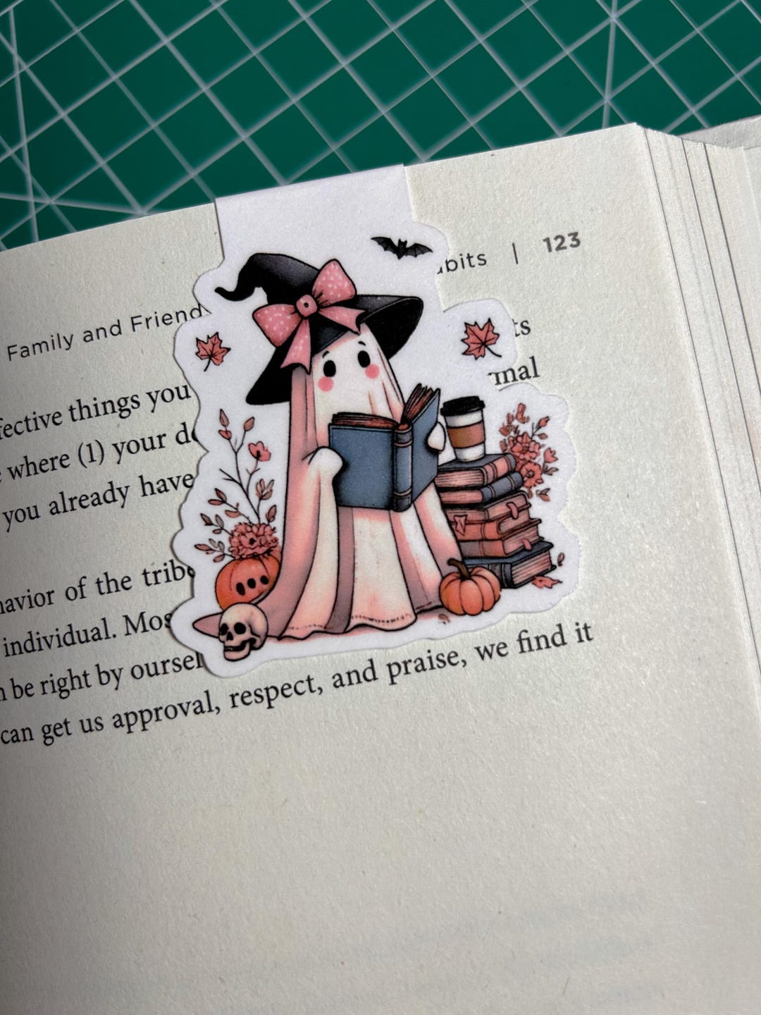 Halloween Cute Ghost Reading Book Magnetic Bookmark, Book Accessories ...