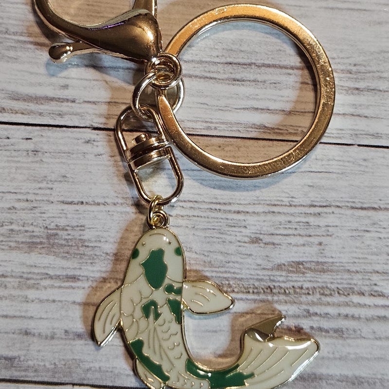 Fish Keychain - Etsy