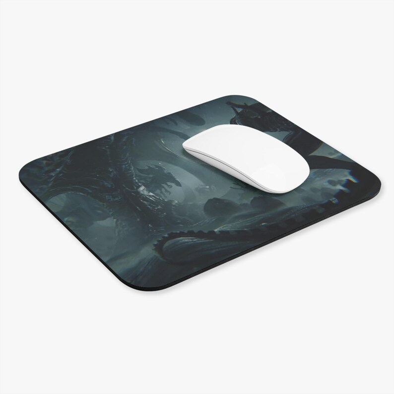 Alien Xenomorph Hive Mouse Pad, Sci-fi Gaming Desk Mat, Alien Movie Fan ...