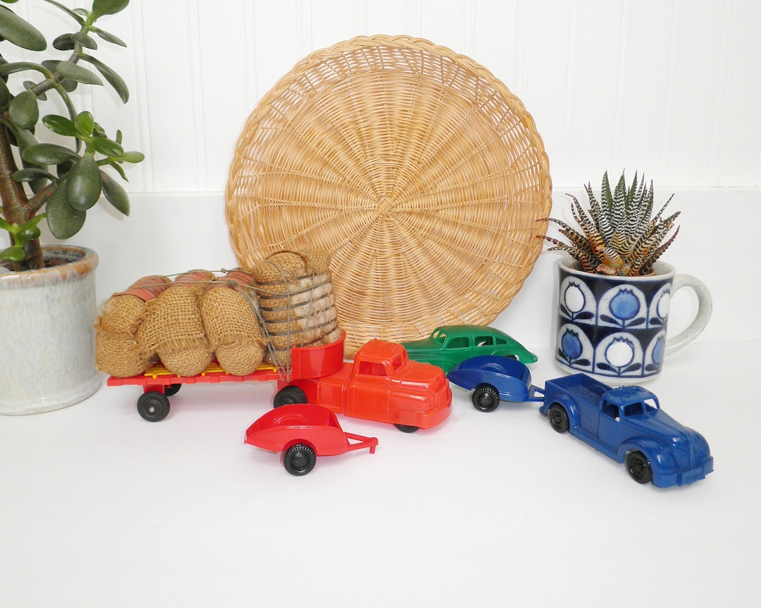 Vintage 1940's IDEAL Plastic Trucks Cars Trailers Dixie Miniature ...