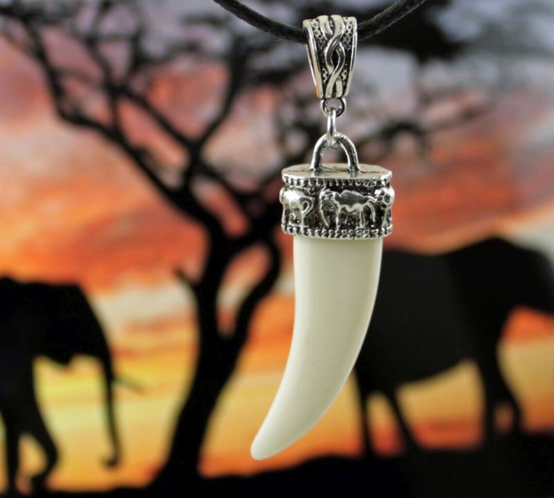 FUERTE Collar de colmillo de elefante marfil falso plata | Etsy