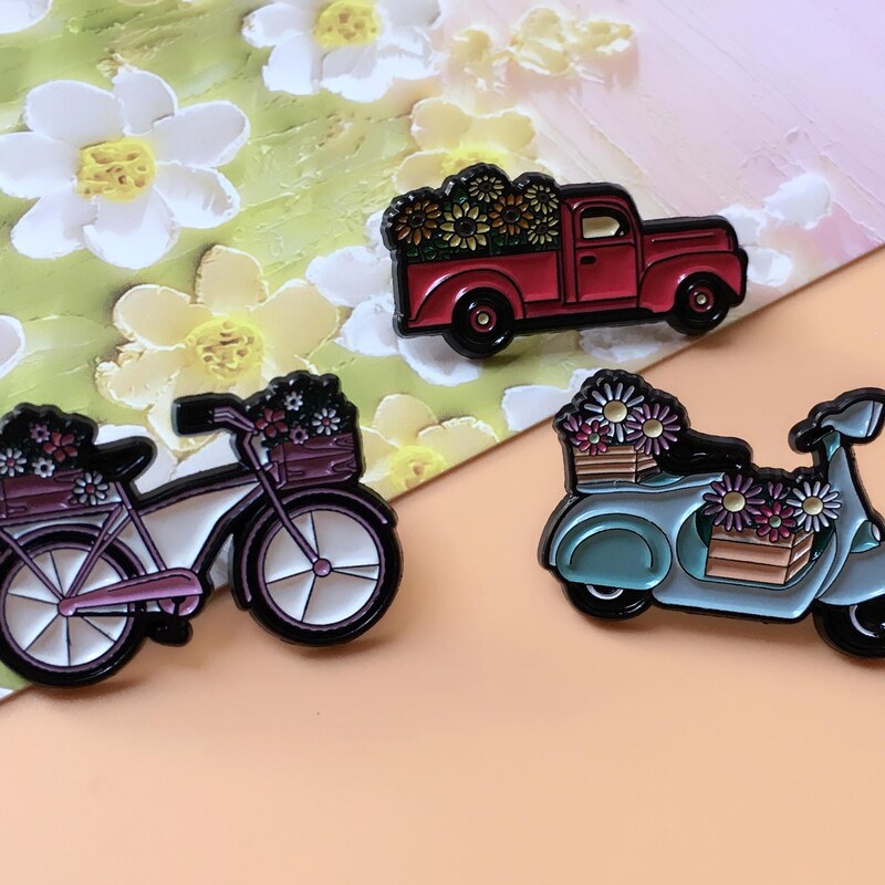 Bicycle Enamel Pin - Etsy