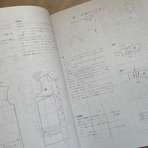 BLOUSES and DRESSES Bunka Fashion Series Garment Design Text Book 3 ...