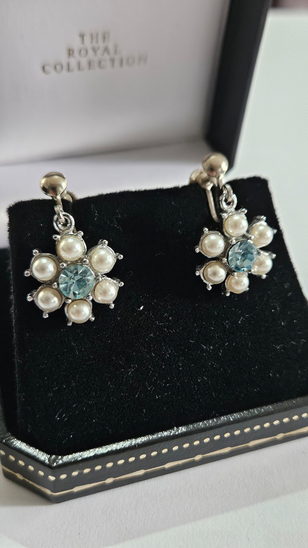 Vintage Blue Paste Glass & Faux Pearl Flower Drop Dangle Screwback ...
