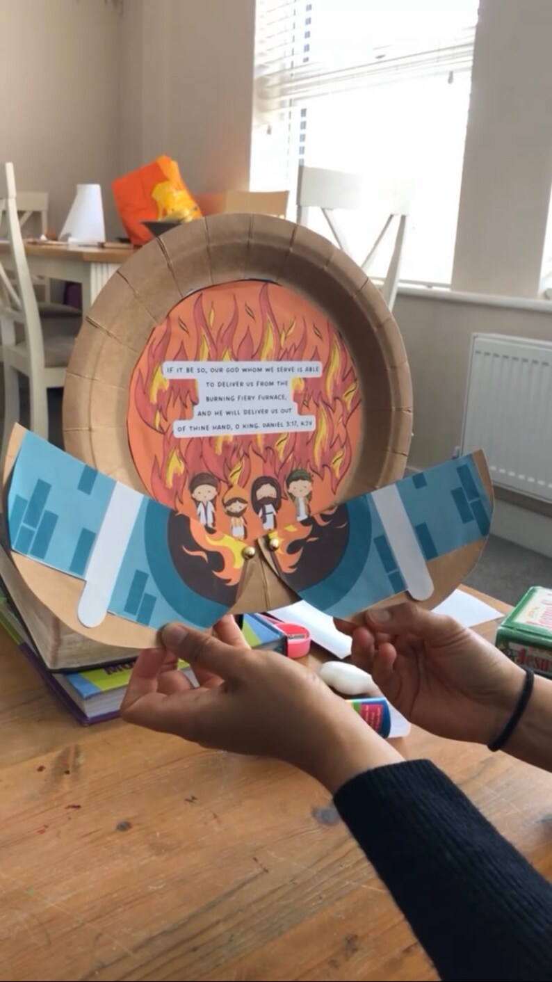 Daniel Bible Crafts, Bible Story Lesson, Paper Plate Crafts, Bible ...