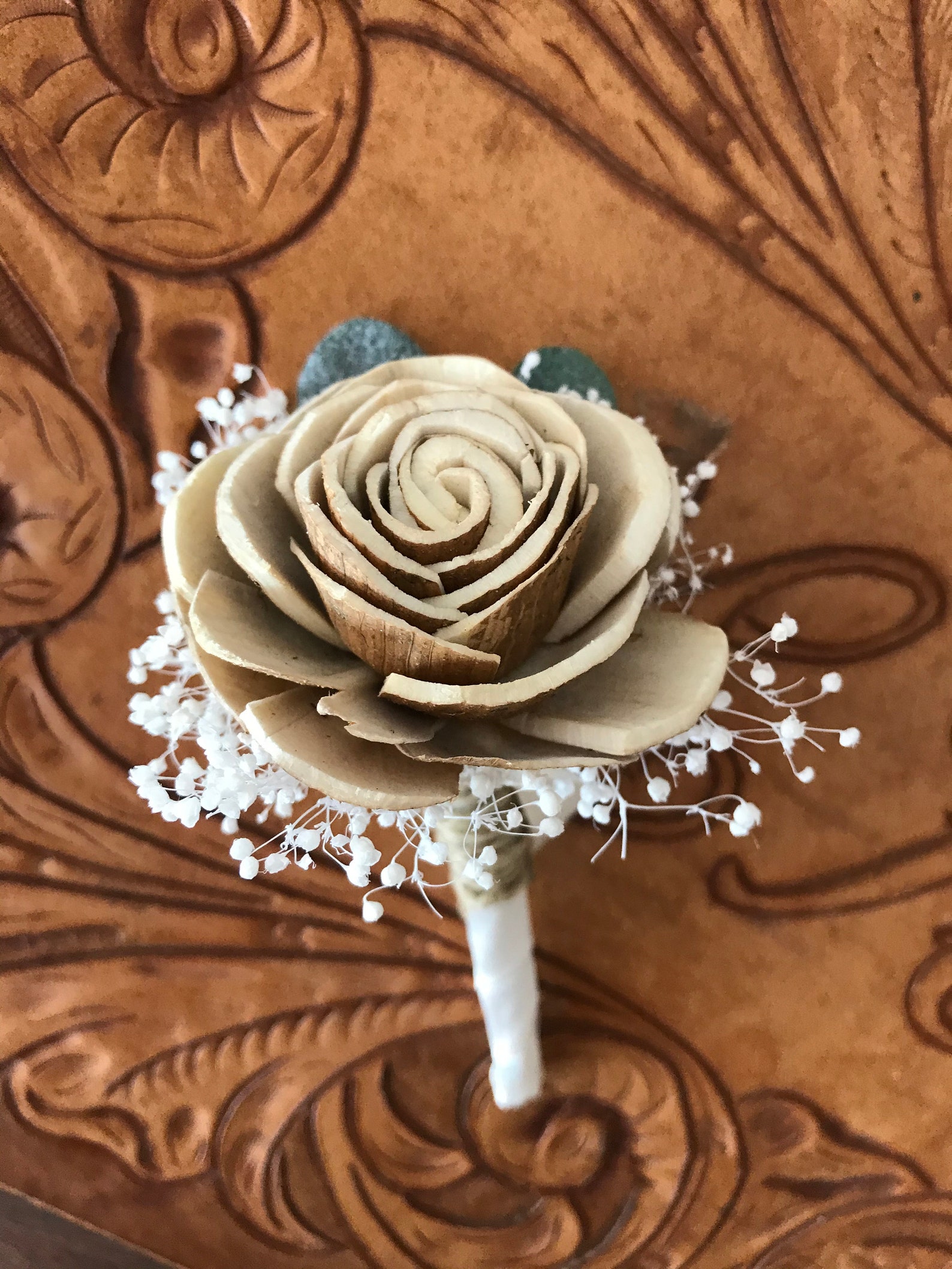 Wooden Boutonniere Grooms Flower Pin on Sola Wood Flower | Etsy