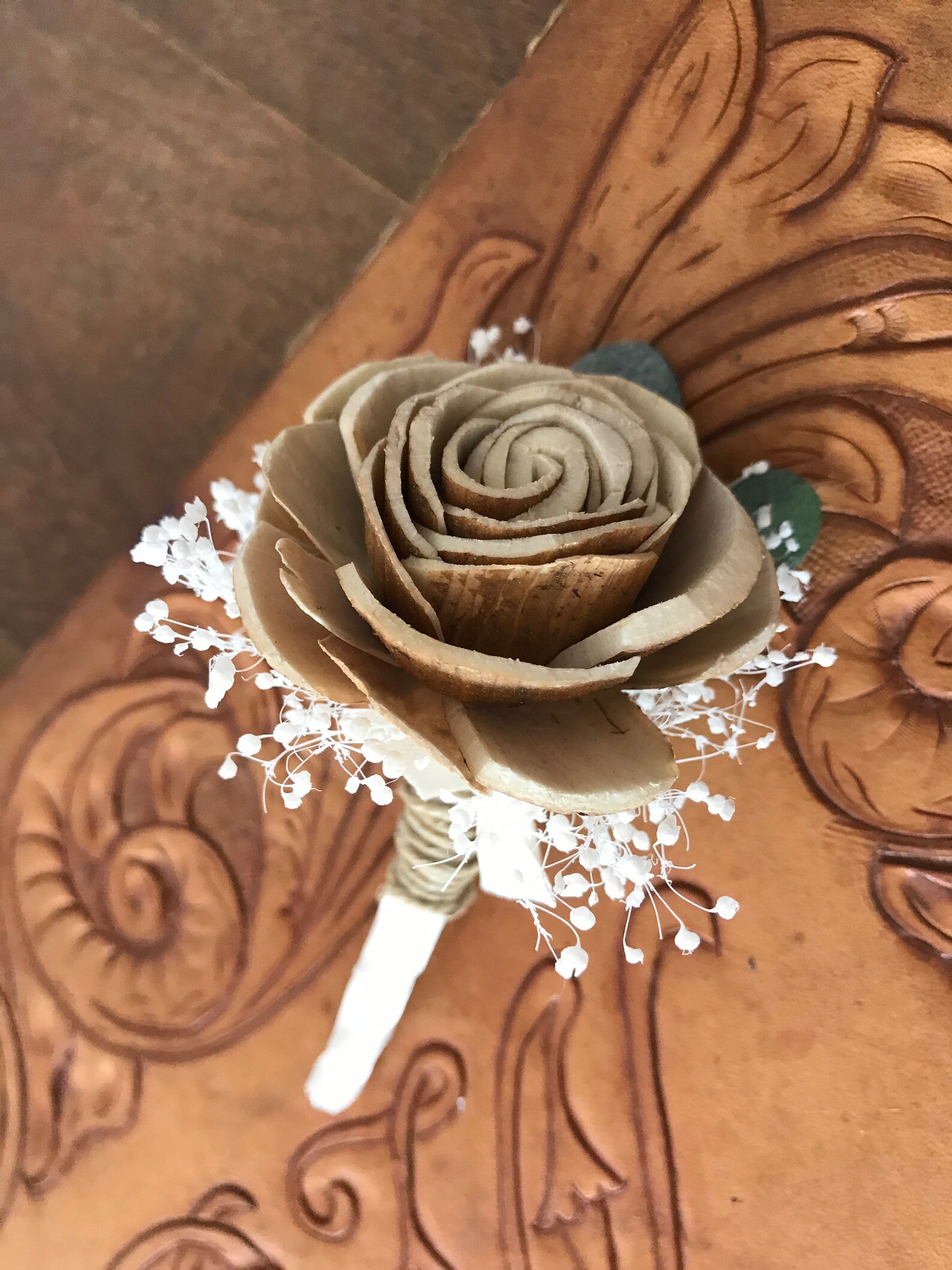 Wooden Boutonniere Grooms Flower Pin on Sola Wood Flower | Etsy
