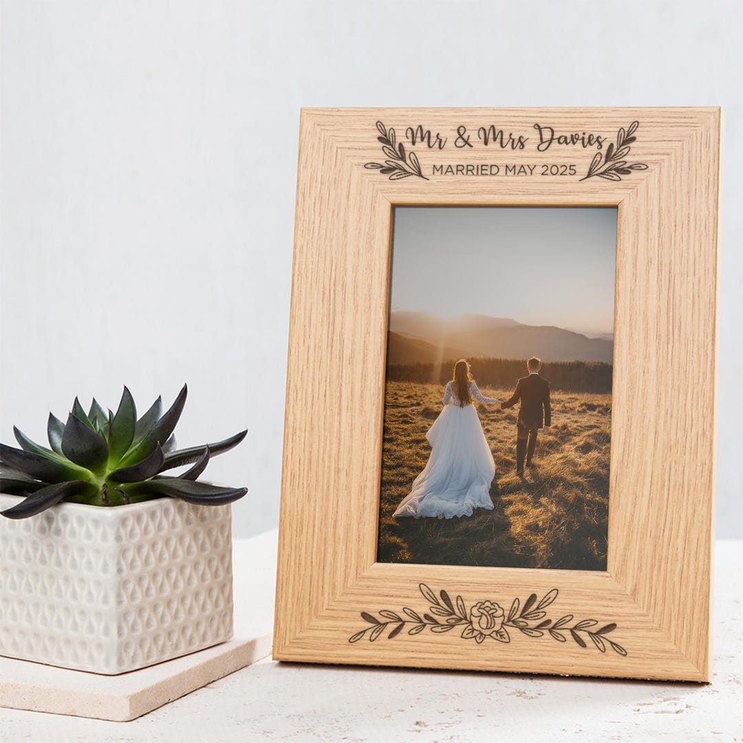 Personalised Engraved Wedding Photo Frame | Mr and Mrs Wedding Gift ...