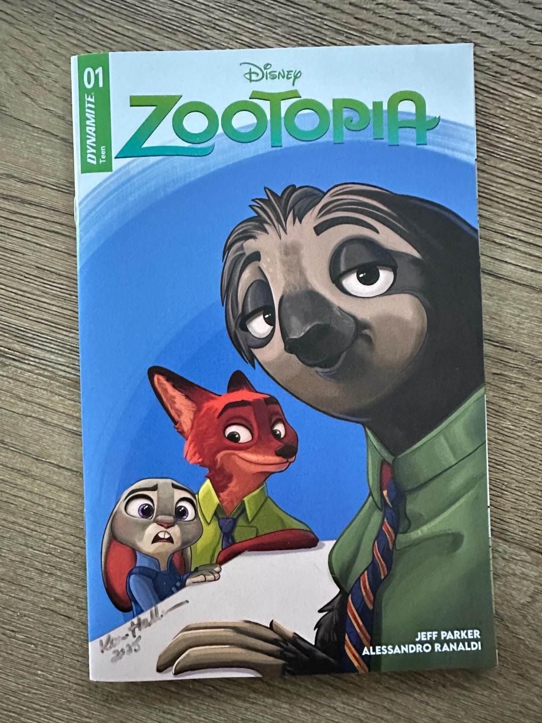 Zootopia Issue #1 - Exclusive Comic With Cover Created by Karen Hallion ...