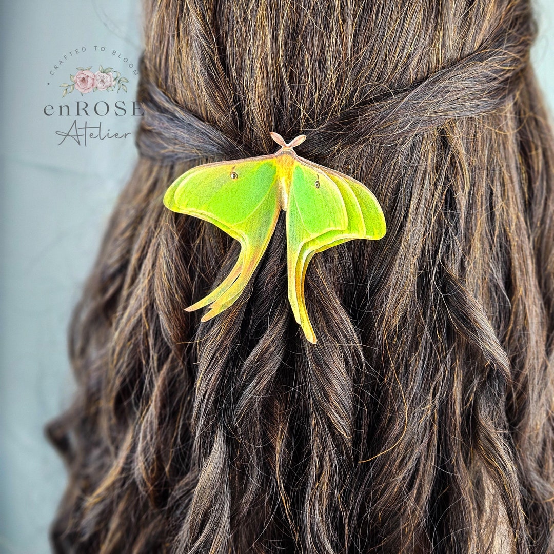 Bright Green Extra Large Luna Moth Hairclip, 3D Silk Realistic ...