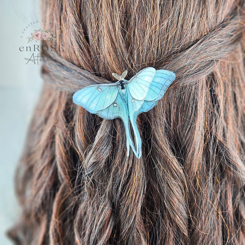 Blue Gothic Luna Moth Butterfly, 3D Silk Realistic Butterfly With ...