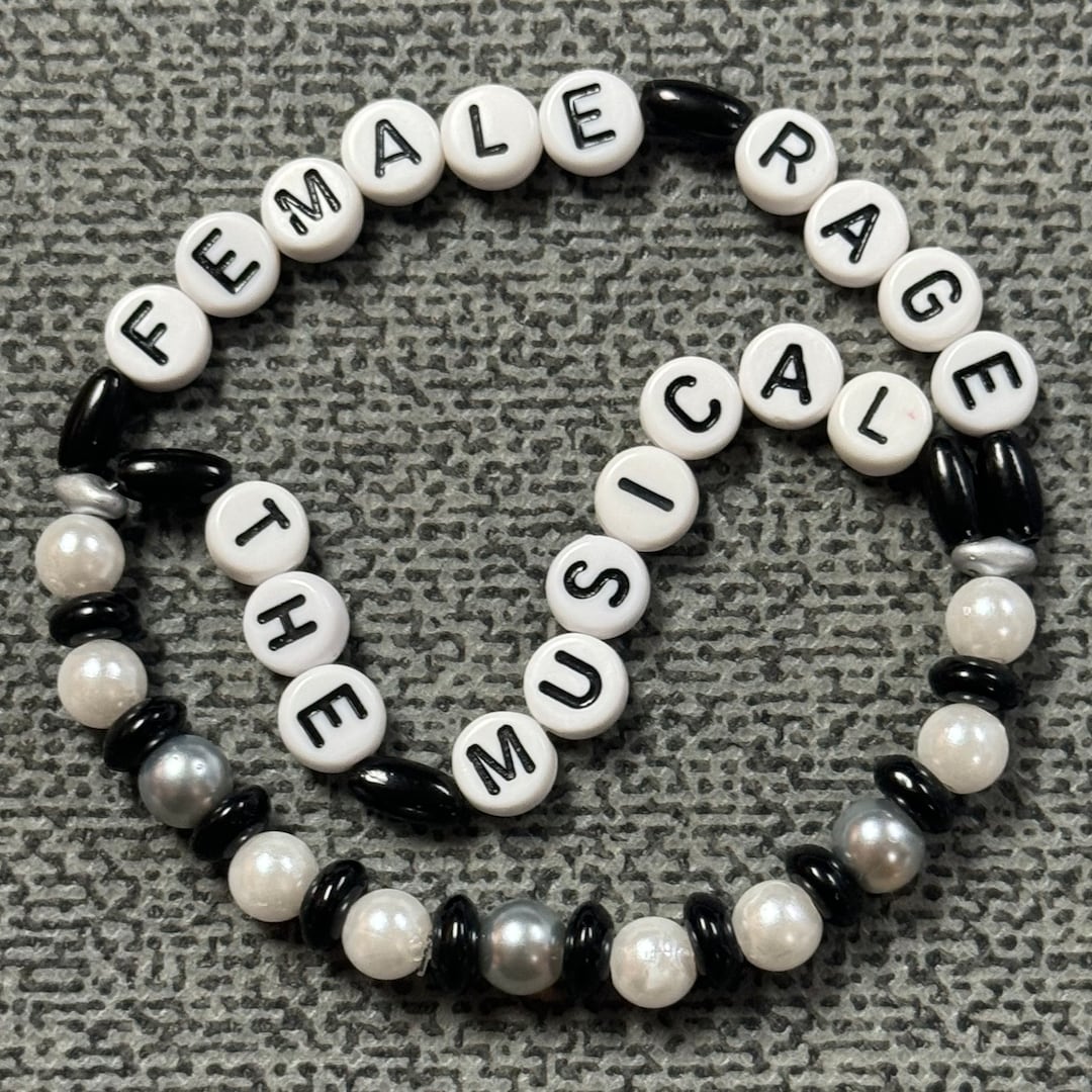 Taylor Swift, Eras Tour 2024, Friendship Bracelet, the Tortured Poets ...