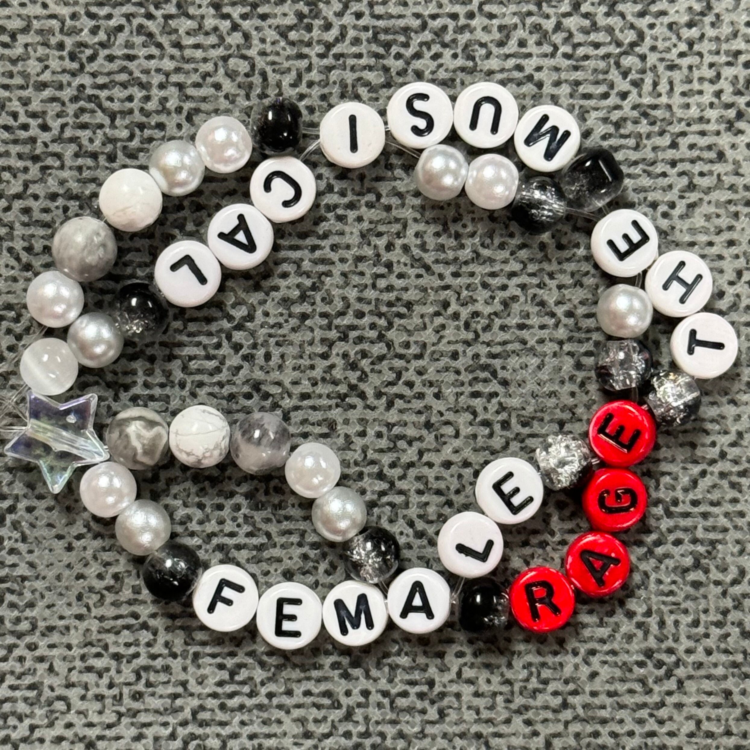 Taylor Swift, Eras Tour 2024, Friendship Bracelet, the Tortured Poets ...
