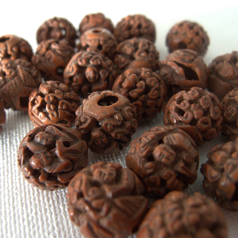 Carved Wood Bead - Etsy