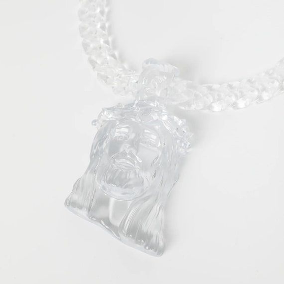 Jesus locket chain store