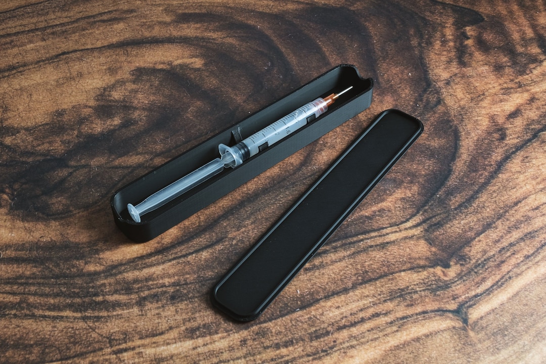 Dielectric Grease Syringe Kit - for Keyboard Stabilizers, and Other ...