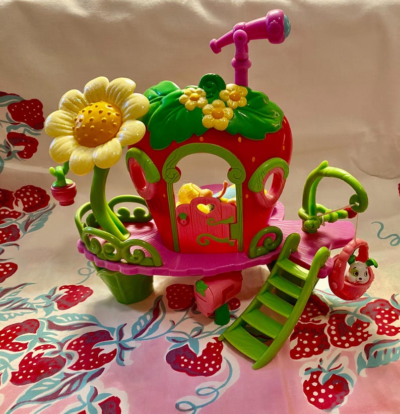 Strawberry Shortcake Berry Sweet Tree House Complete - Etsy