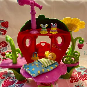 Strawberry Shortcake Berry Sweet Tree House Complete - Etsy