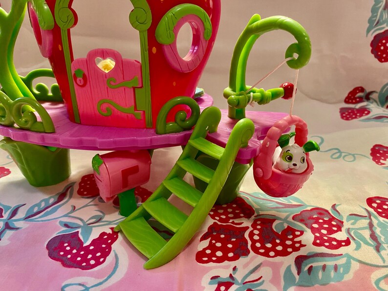 Strawberry Shortcake Berry Sweet Tree House Complete - Etsy
