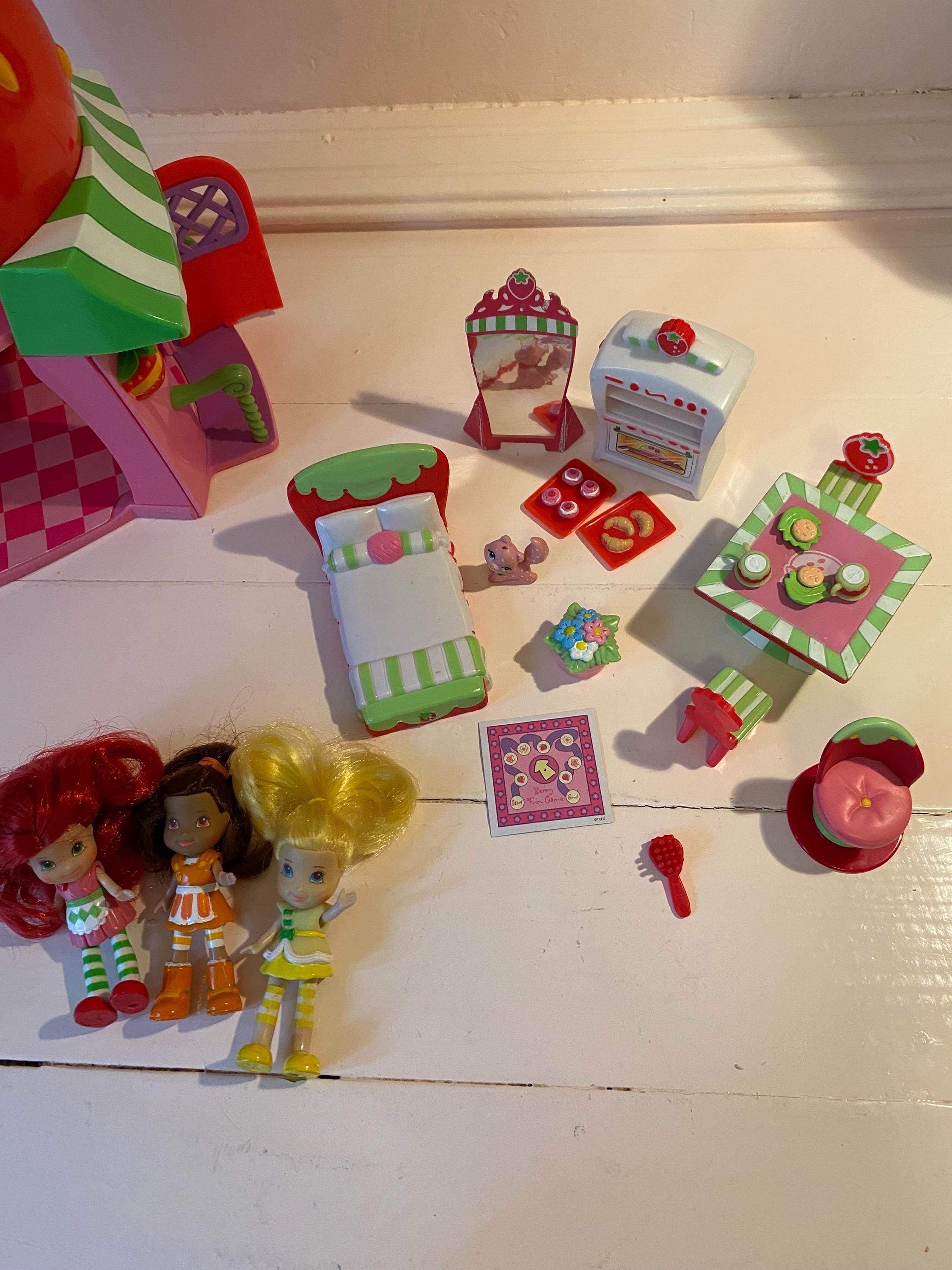 Strawberry Shortcake Twirly Bird Cafe - Etsy