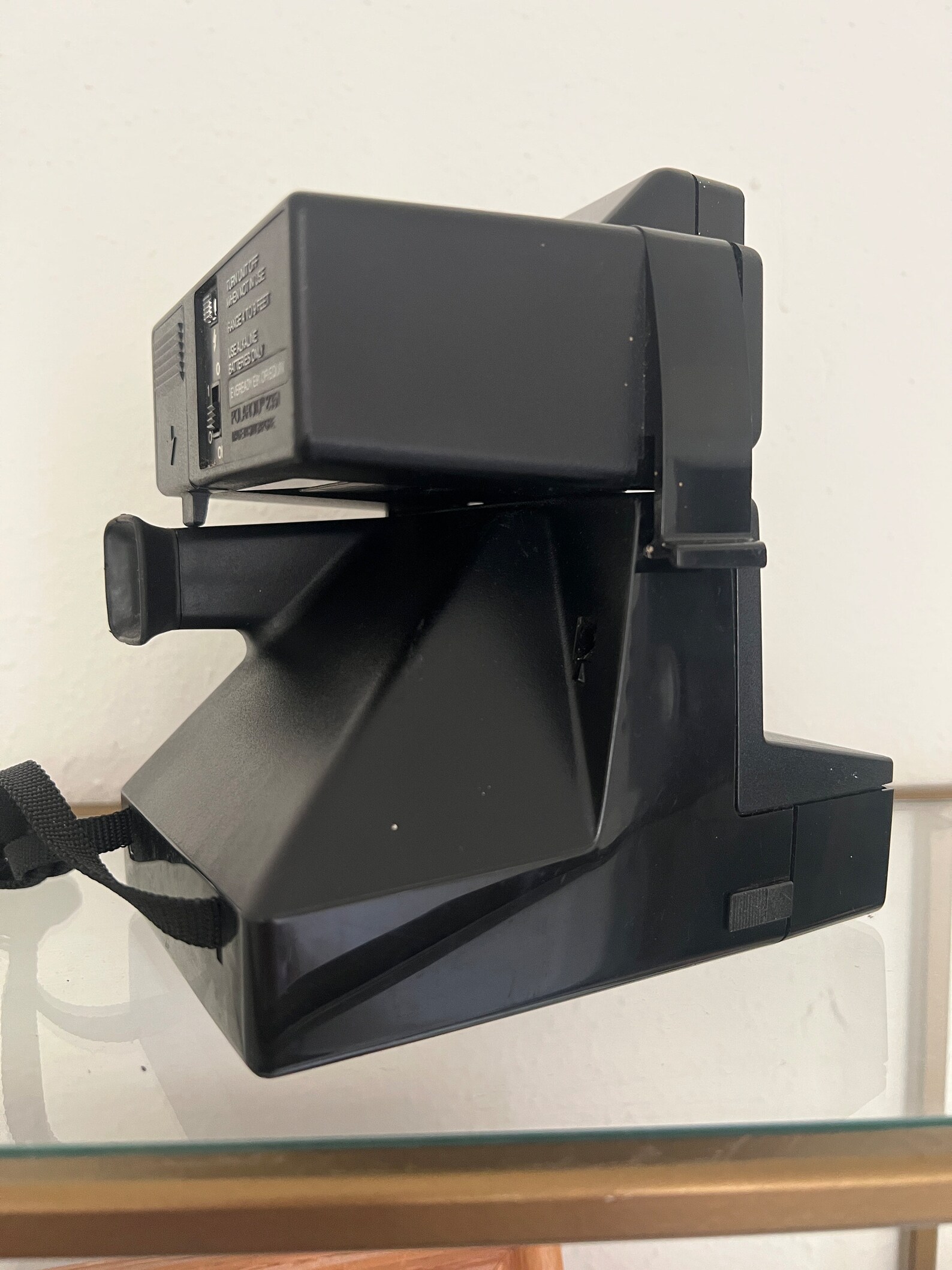 Polaroid Land Camera Instant Film One Step Plus Rainbow With Q-light ...