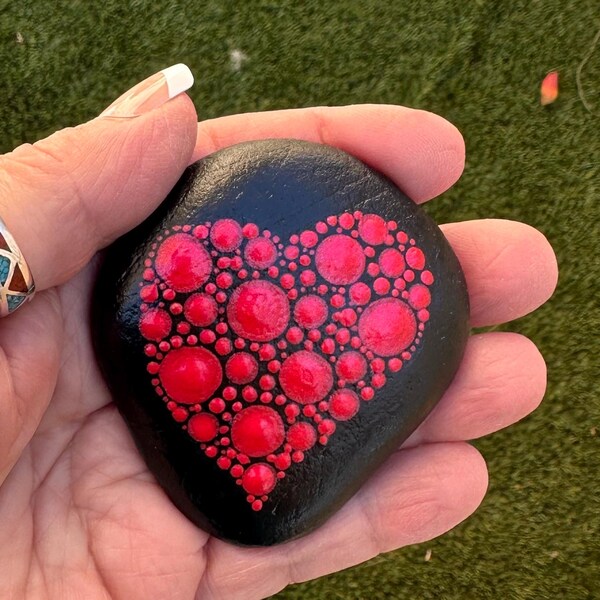 Heart Painted Rocks - Etsy